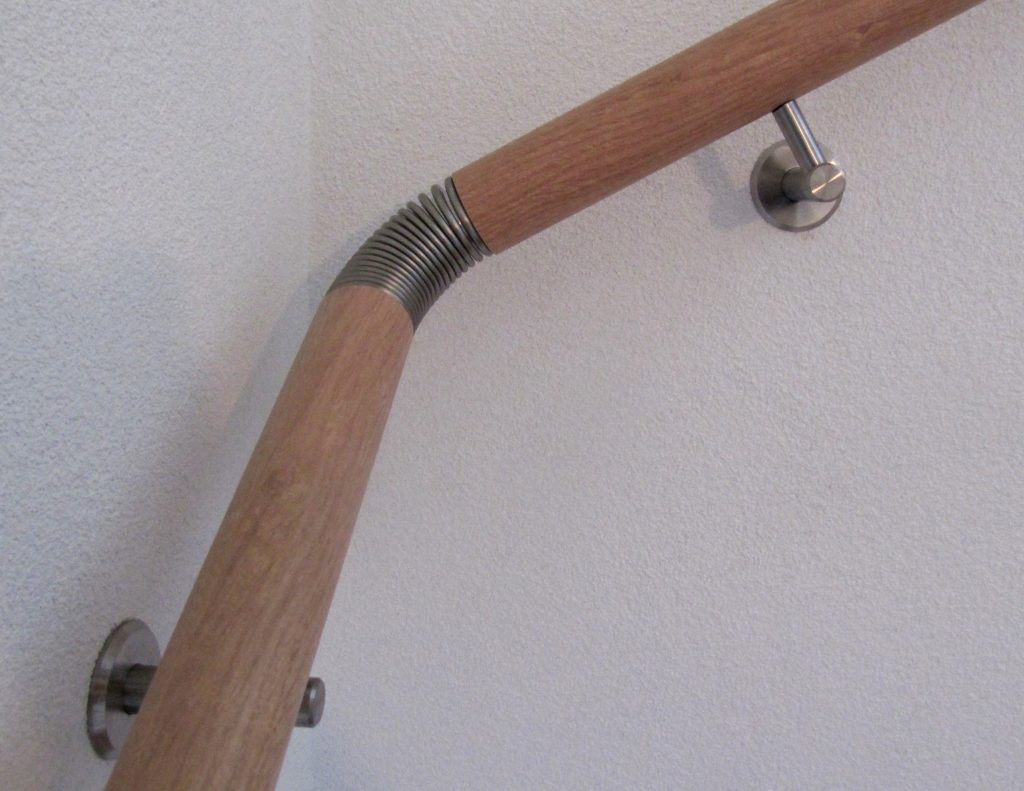 Een houten trapleuning: perfect voor uw interieur - Lumigrip