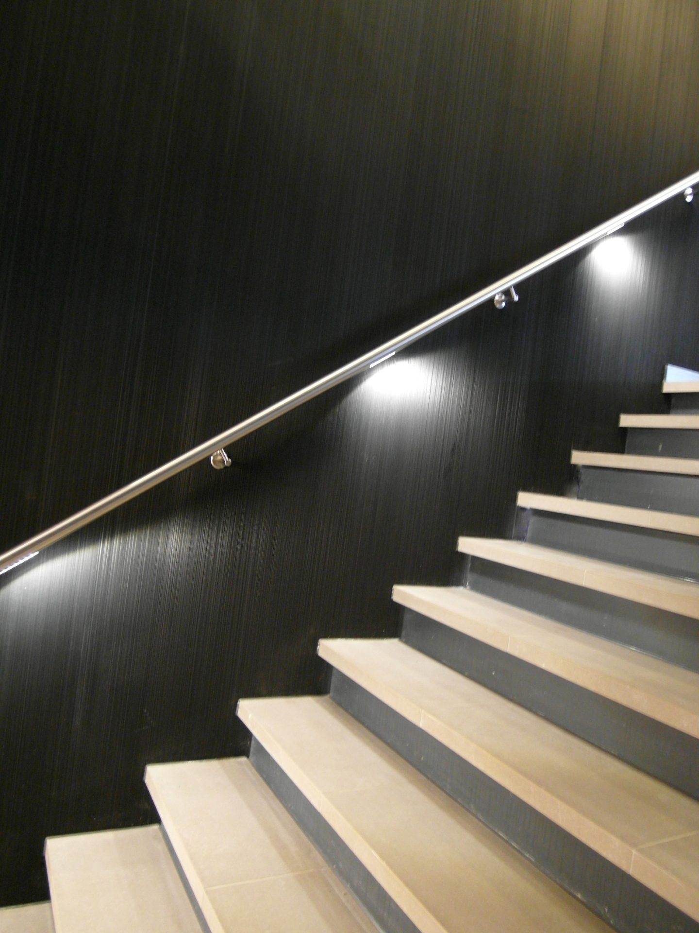Trapleuning met LED en ACCU: Lumigrip is dé specialist van NL